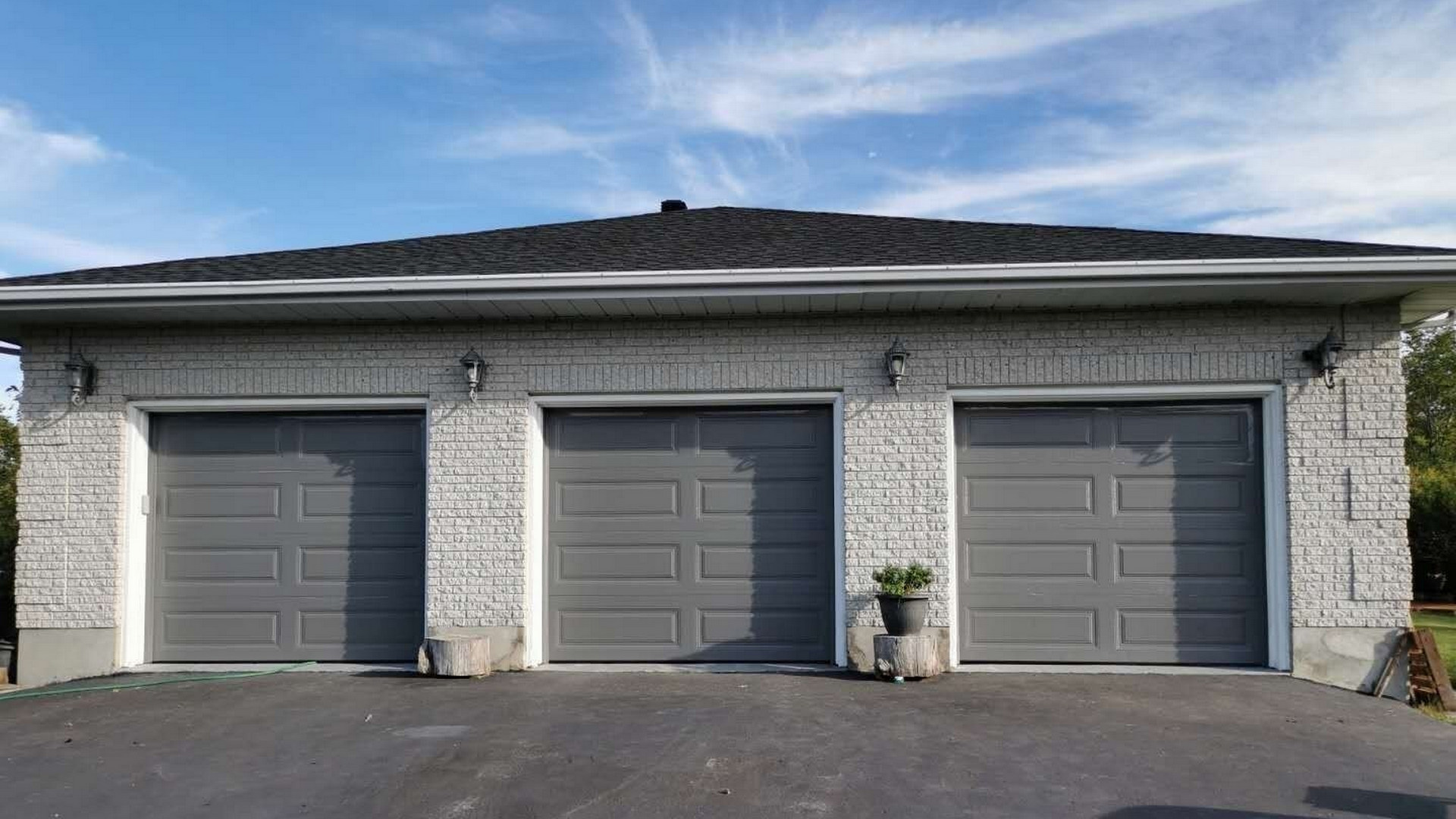Chris Garage Door